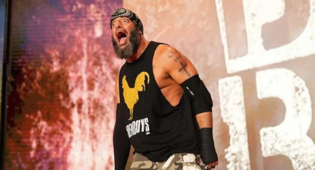 Mark Briscoe retorna durante o AEW Collision