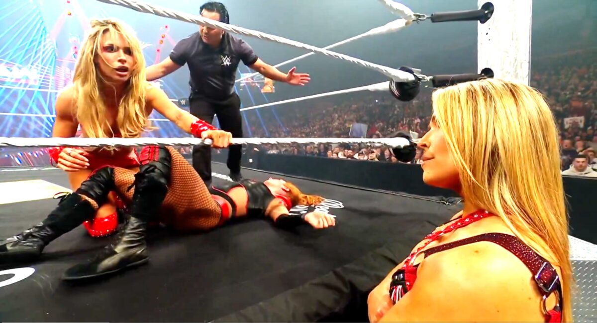 Becky Lynch se mantêm como campeã após grande traição no WWE RAW