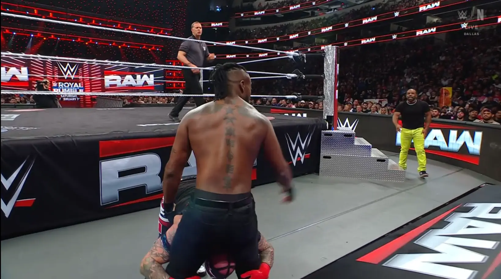 WATCH: WWE Legend Worries Fans on RAW After Botched Move